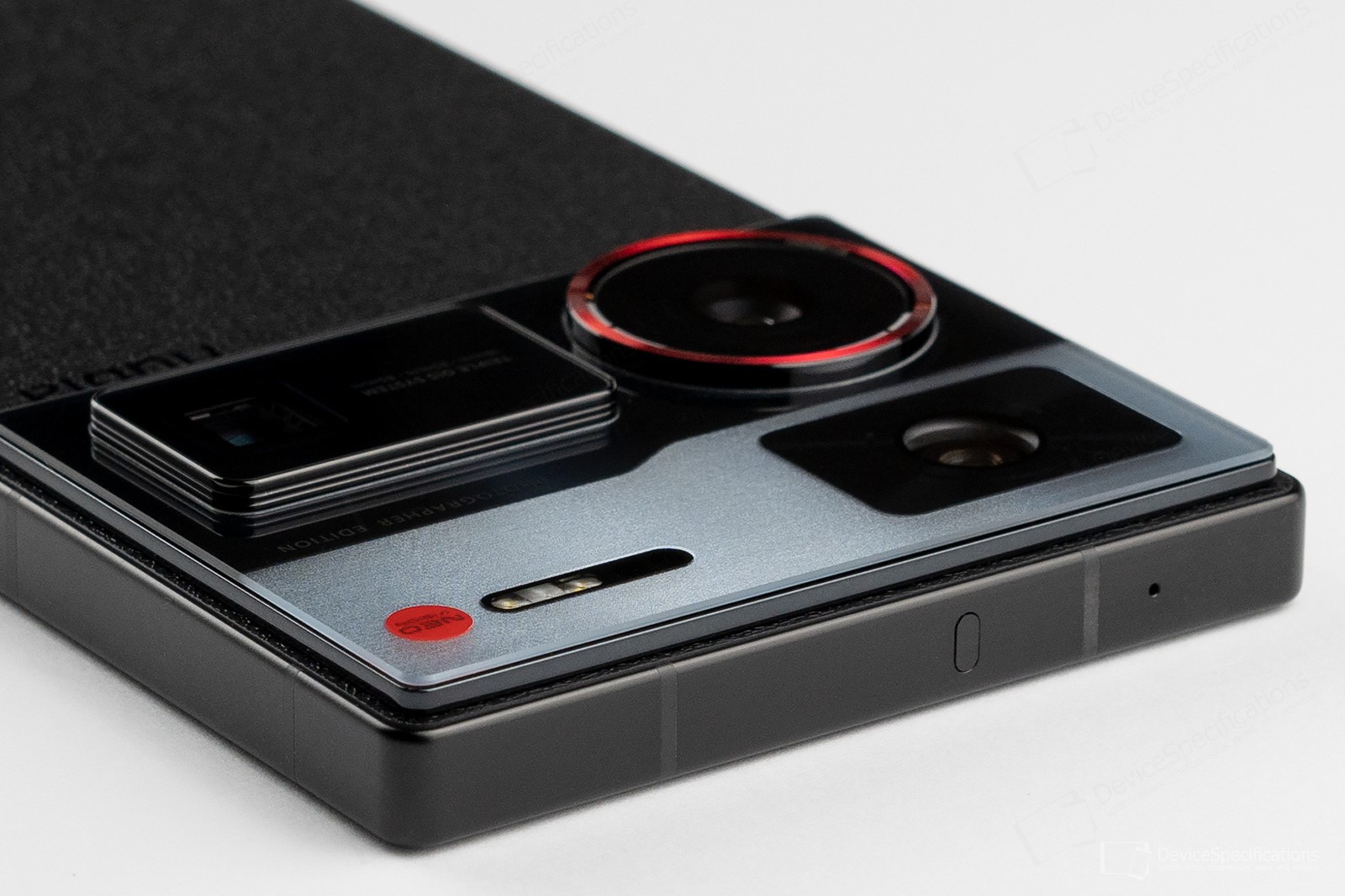 nubia Z60 Ultra Photographer Edition Review - Design and layout