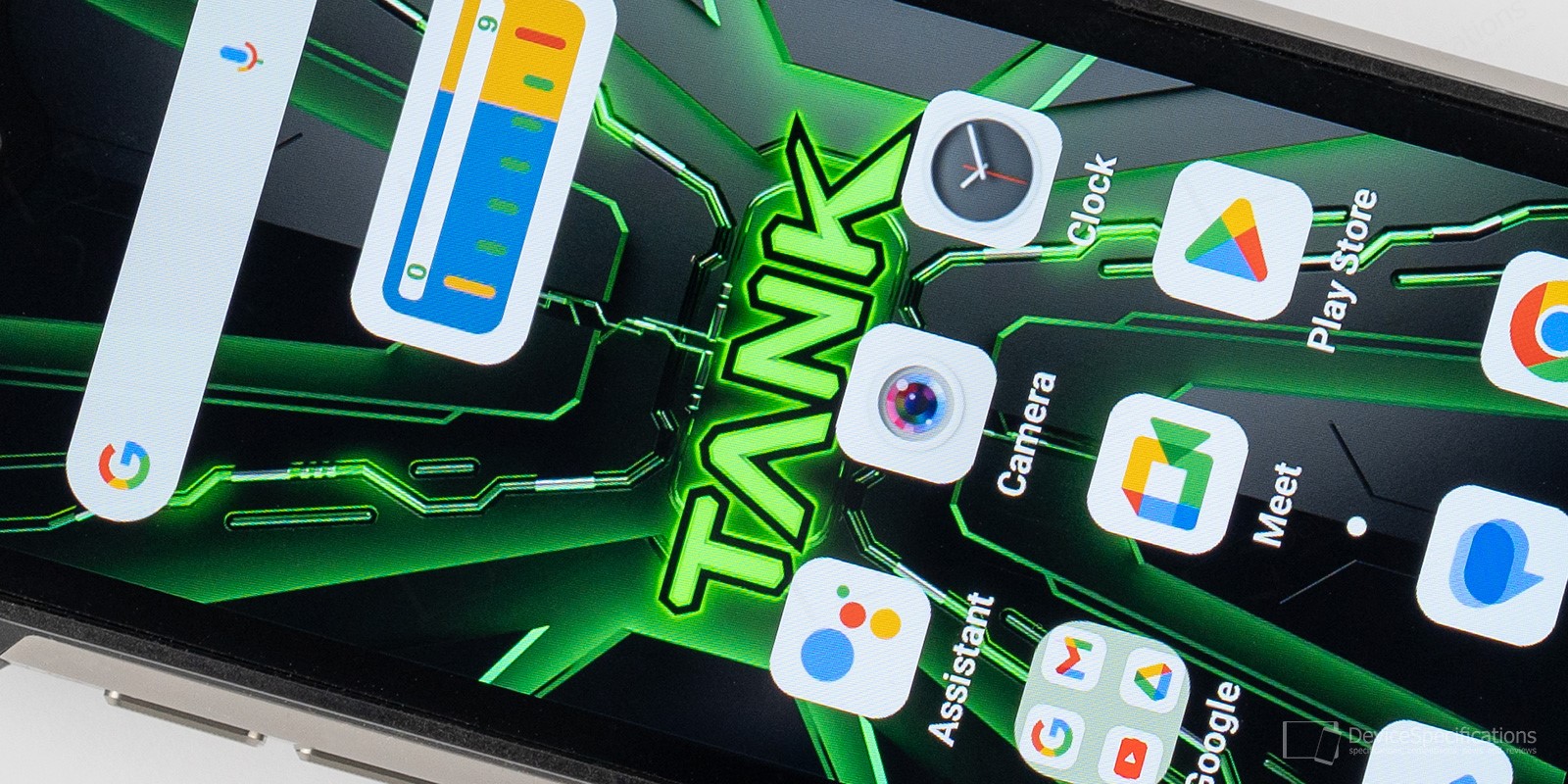 8849 Tank Mini 1 by Unihertz Review - Display specifications and ...